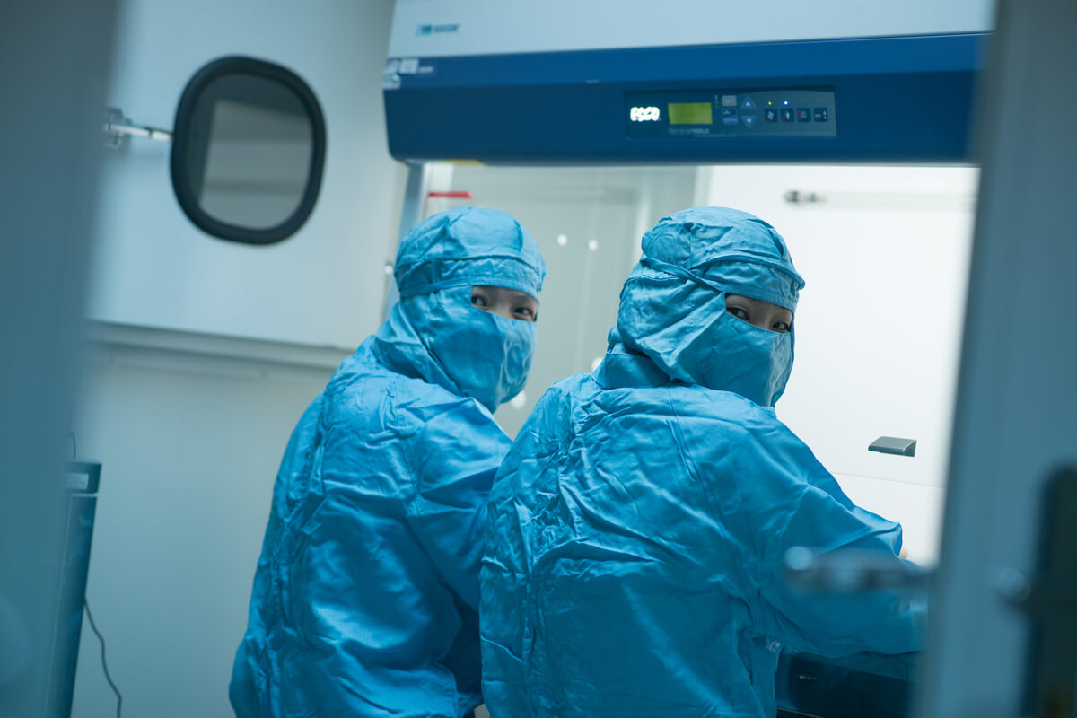 Research Roundup: Volunteering to be infected with COVID-19 for science ...