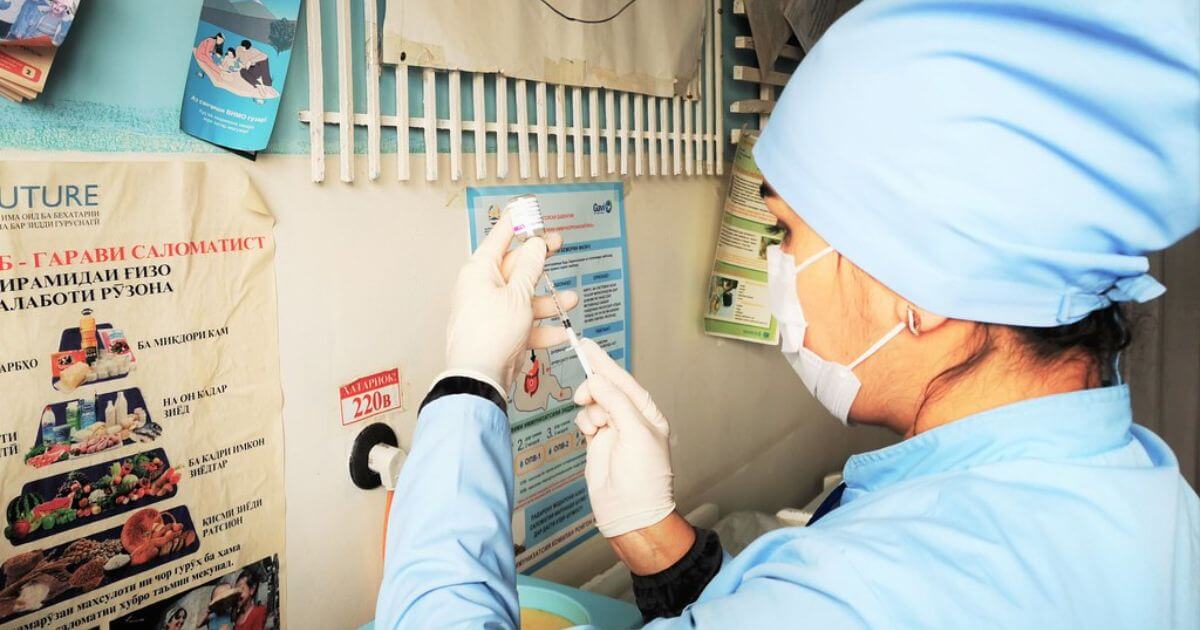 Research Roundup: Updated COVID-19 vaccines, AMR surveillance investment, Novel antibiotic treatment